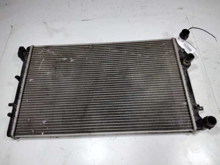 How to identify signs of a failing truck radiator - Fast Service Truck ...